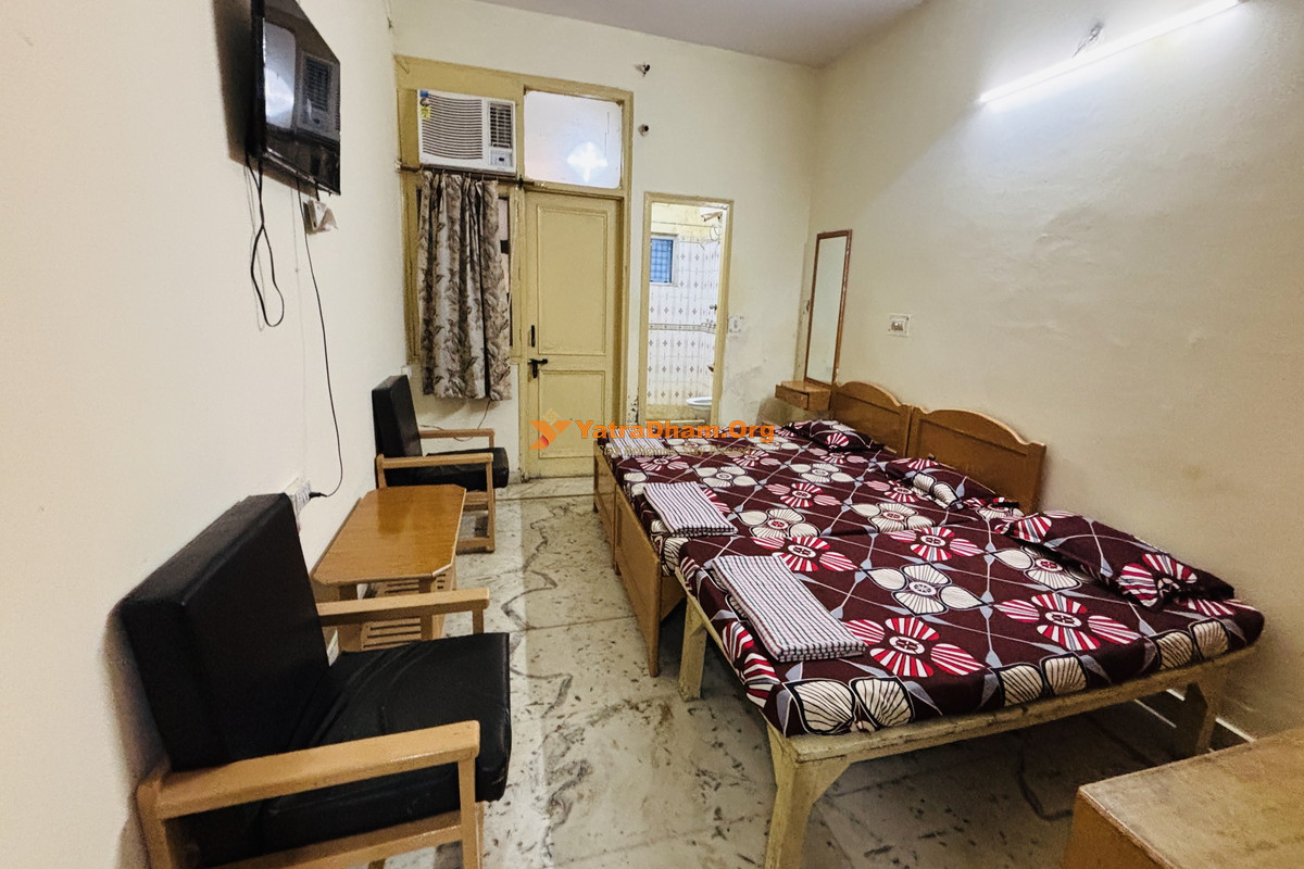 Savitri Seva Sadan Vrindavan Budget Price Room Book Dharamshala Booking