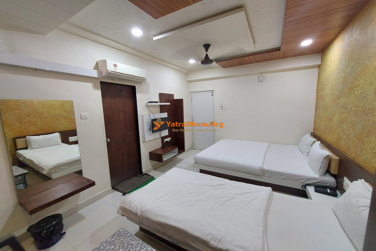 Hotel Bansidhar Somnath Online Room Book @ Low Price